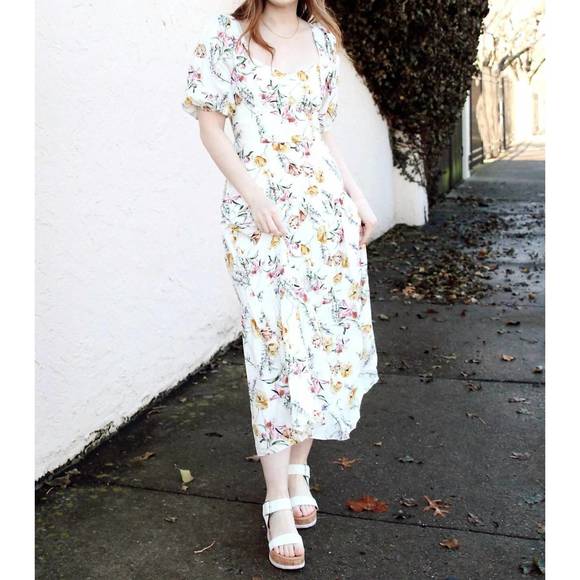 Lucy Paris | Dresses | New Lucy Paris Amy Tiered Dress In White Floral ...